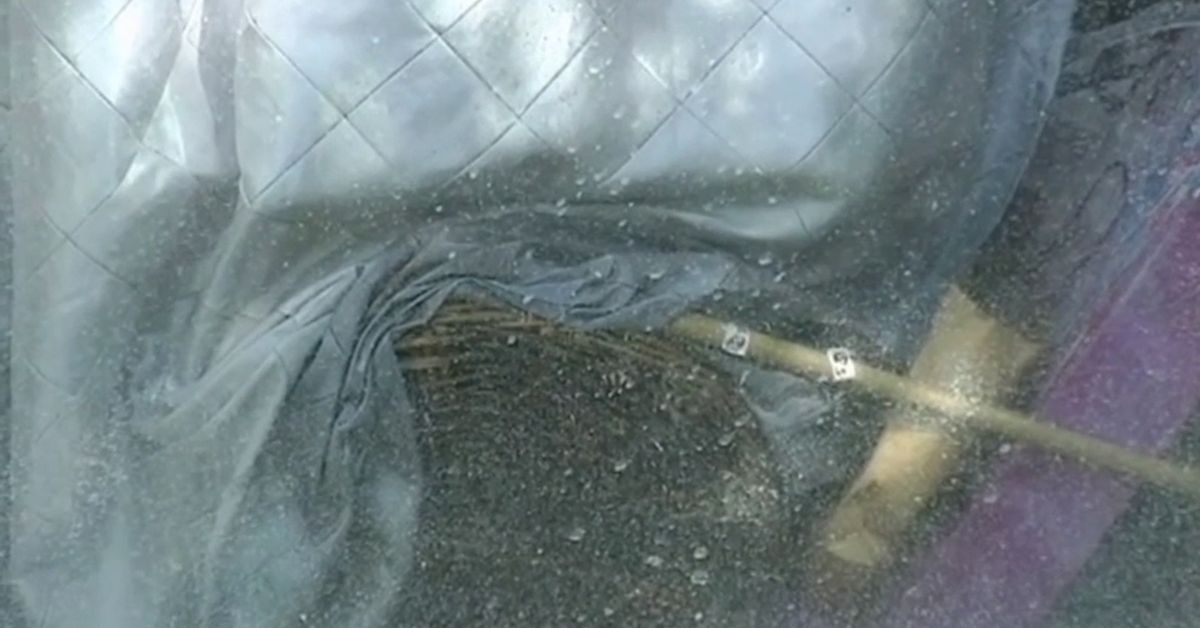 Guardaron durante casi un año el cadáver de la abuela debajo de un colchón
