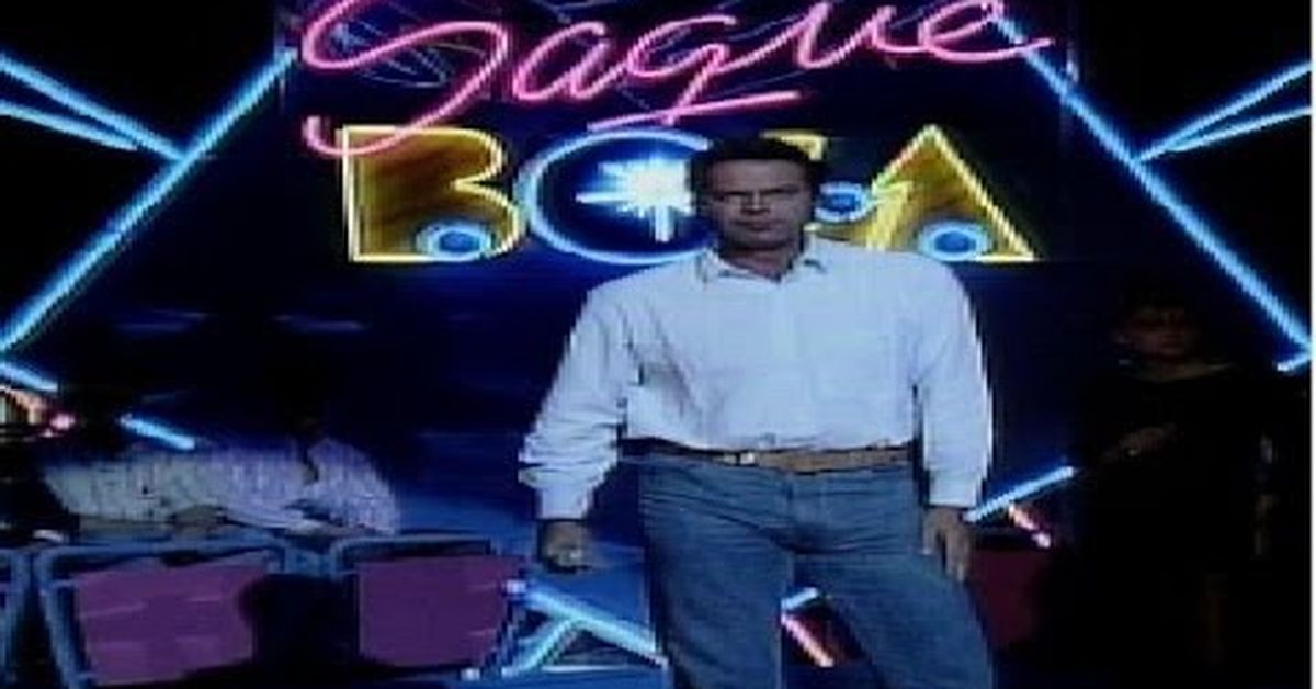 Bertín Osborne canta "Séptima luna de abril" en Saque Bola