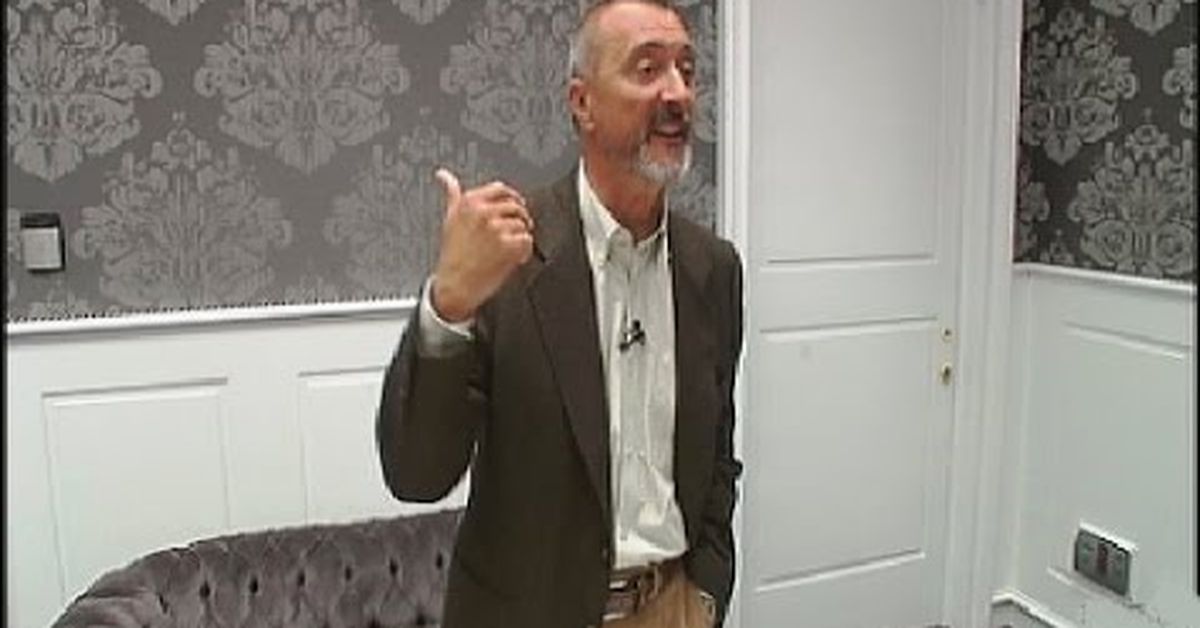 Arturo Pérez Reverte y el asedio de Cádiz