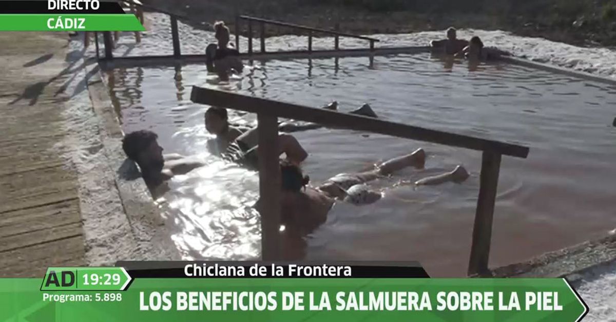 Un spa natural en medio de una salina