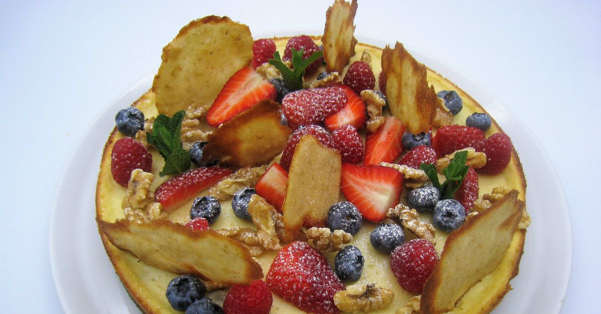 "Cómetelo" elabora una exquisita tarta de requesón con nueces y frutos ...