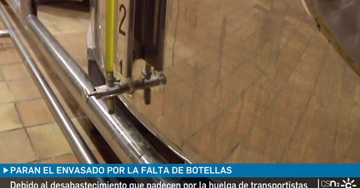 Sin botellas para envasar el aceite de oliva en Beas