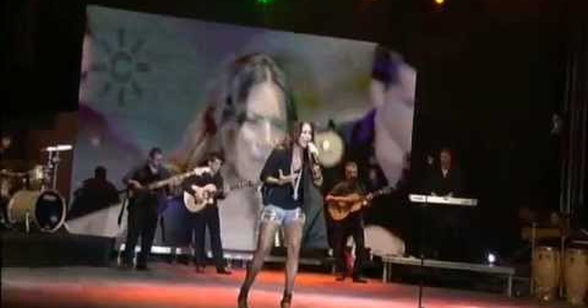 India Martínez canta "Vencer al amor"