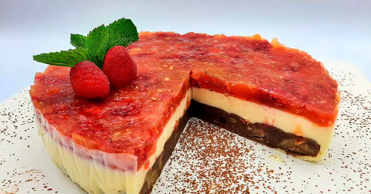 ¿Te apetece una mousse de chocolate blanco con brownie hecha en "Cómetelo"?