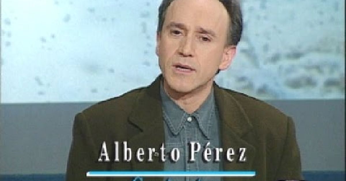 Alberto Pérez canta "Obsesión"