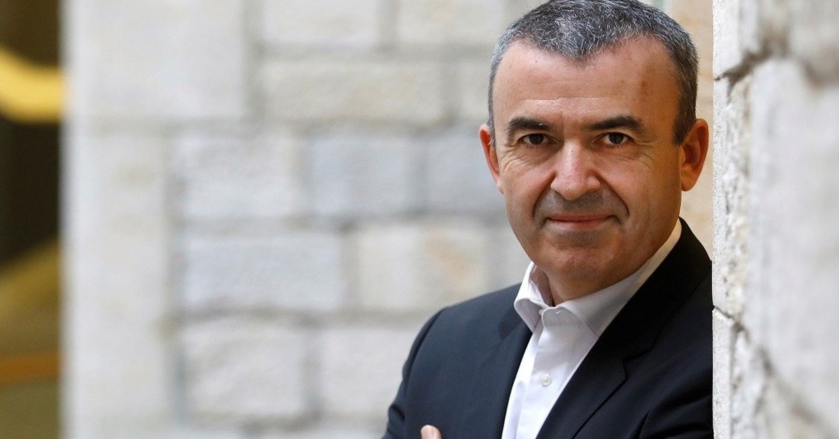 Barto Martos dialoga con Lorenzo Silva sobre "Castellano", su última novela