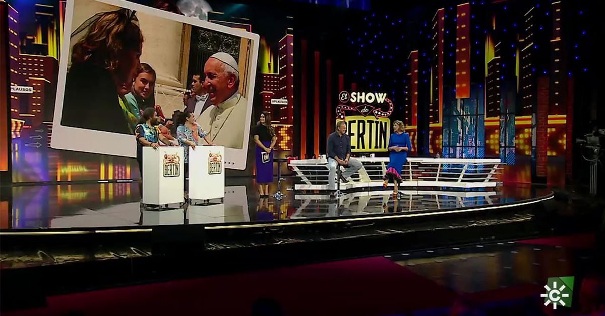 Agatha Ruiz de la Prada: "Me encantaría vestir al Papa Francisco"