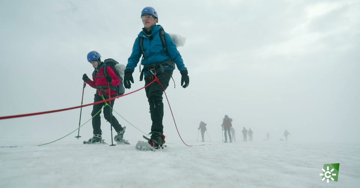 Con el reto de la niebla y grietas en el hielo, los jóvenes atacan la ...