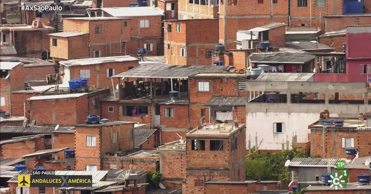 Las favelas muestran un enorme contraste con los barrios ricos