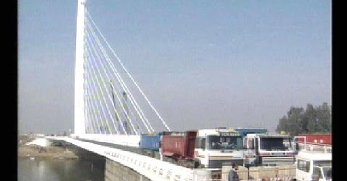 Inauguración del Puente del Alamillo de Sevilla (1992)