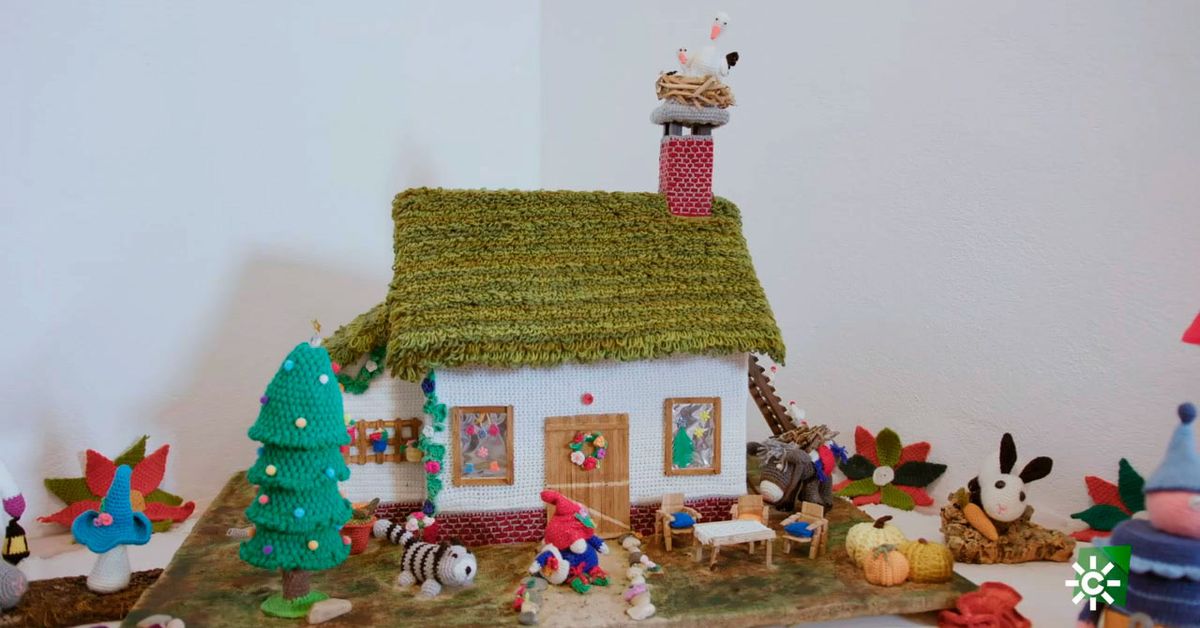 Castaño del Robledo se viste de crochet para celebrar la Navidad