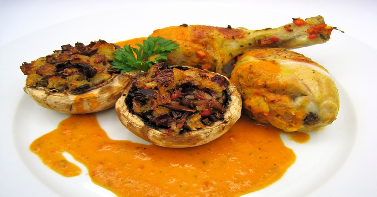 Jamoncitos de pollo asado con pimientos para abrir la semana
