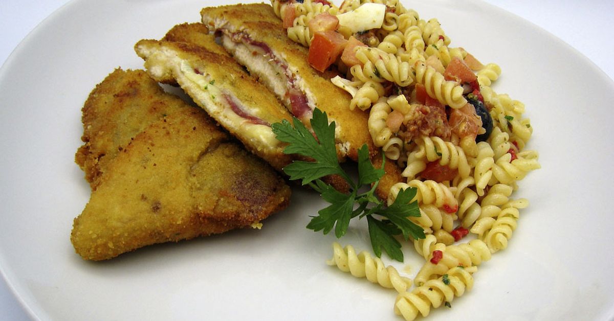 San Jacobo de pez espada relleno de jamón y queso, en "Cómetelo"
