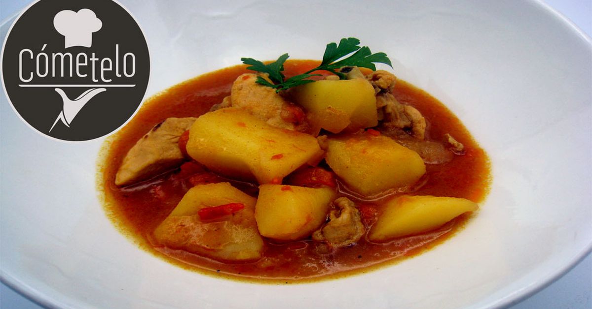 "Cómetelo" propone papas guisadas con pollo y ensalada