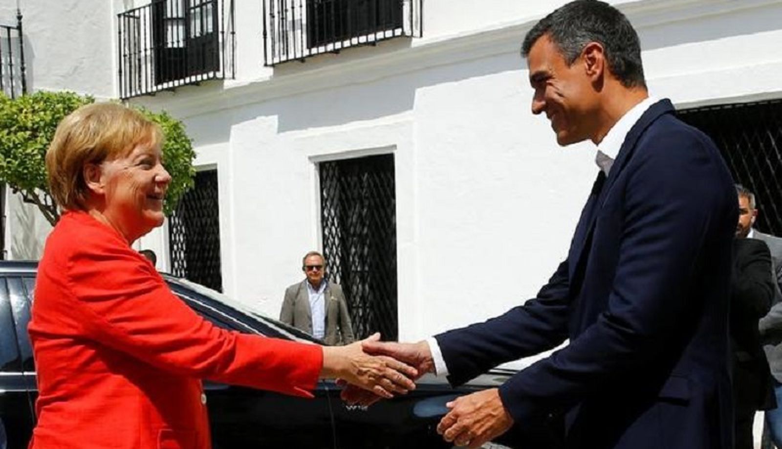 Pedro Sánchez recibe a Angela Merkel en Sanlúcar de Barrameda