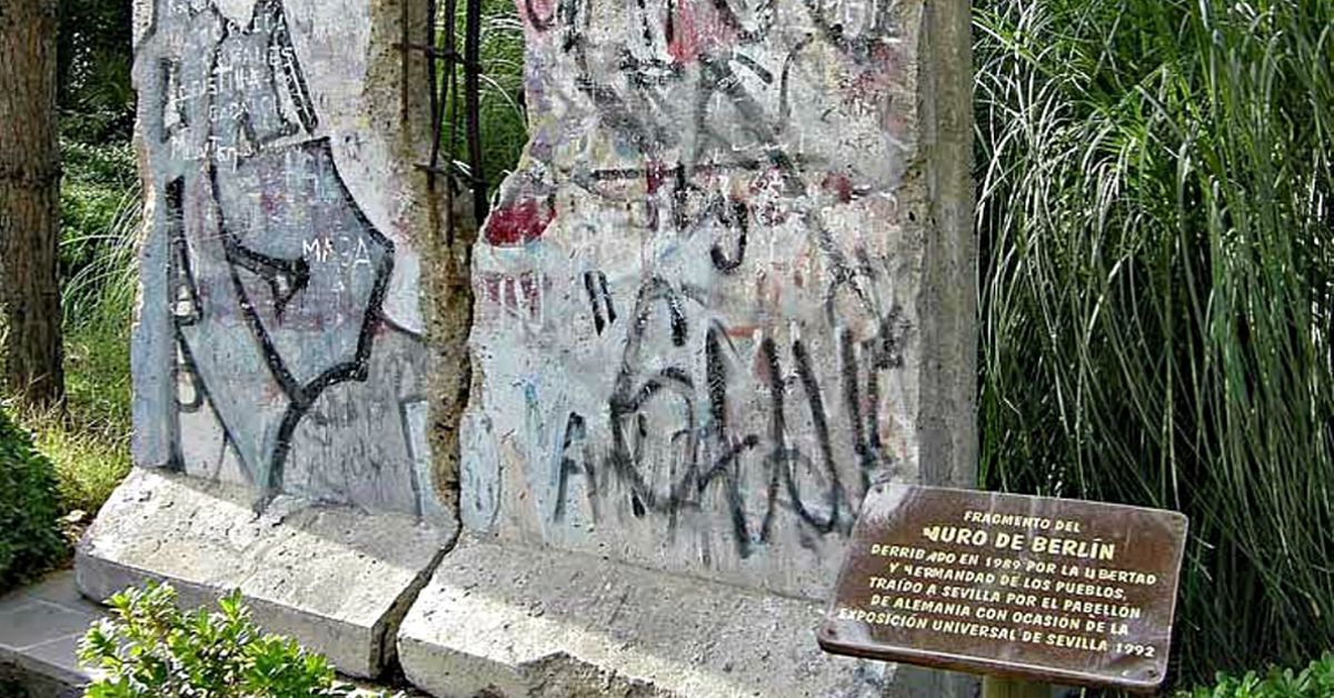 Los restos del muro de Berlín que conserva Sevilla