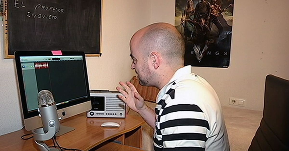 El profesor de Granada que triunfa con sus "podcast"