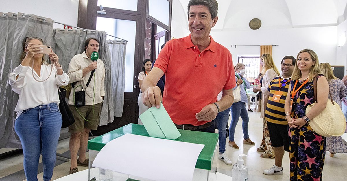 Juan Marín vota en Sanlúcar de Barrameda y asegura que es "un día ...