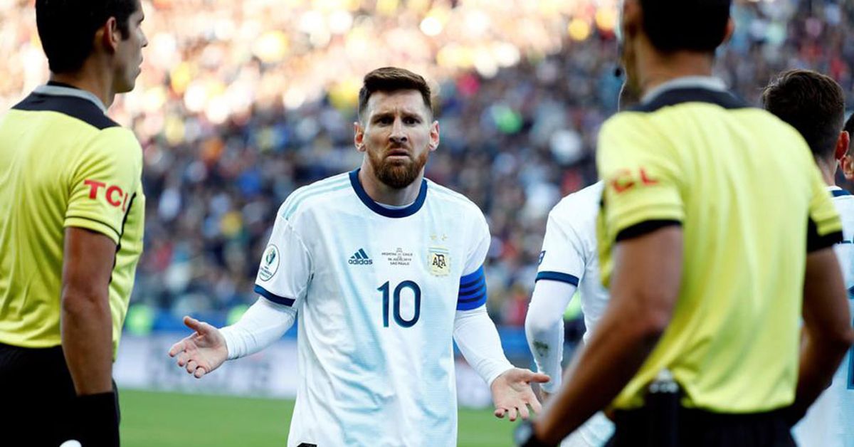 Messi suspendido tres meses con su selección