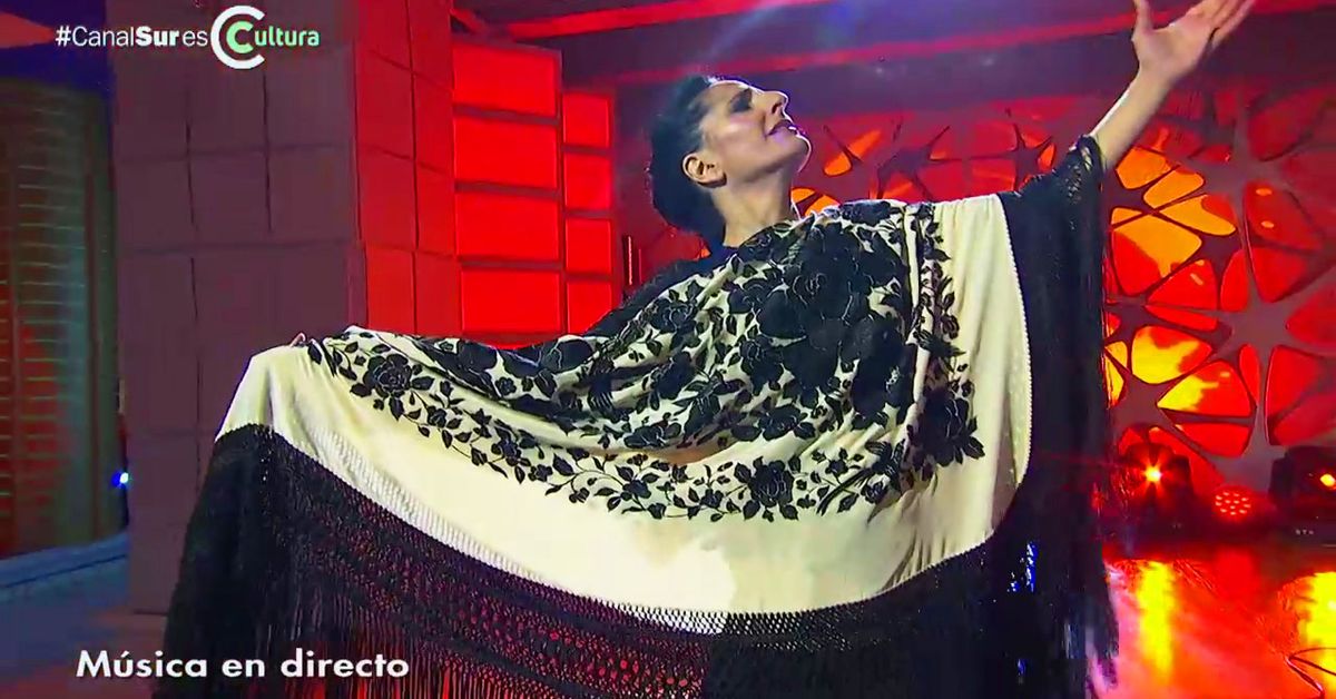 Mercedes Ruiz nos muestra todo su arrojo en el espectáculo "Segunda piel"