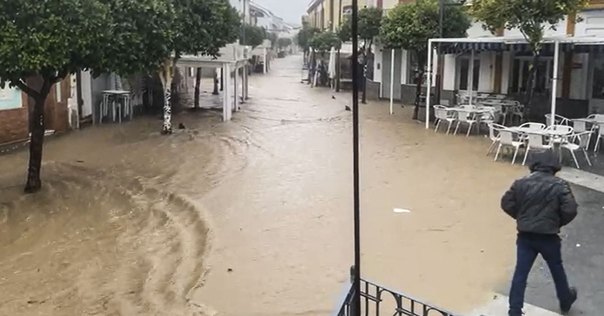 Pánico en Nerva tras desbordarse el barranco de Santa María