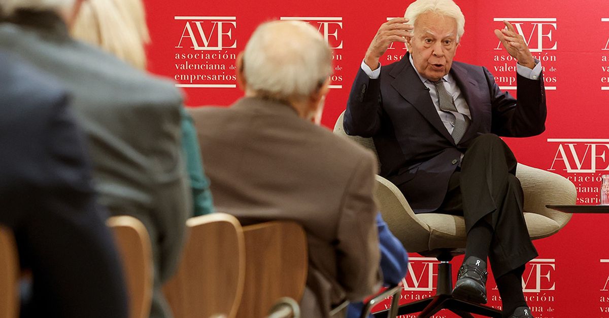 Felipe González pide elecciones "este año"