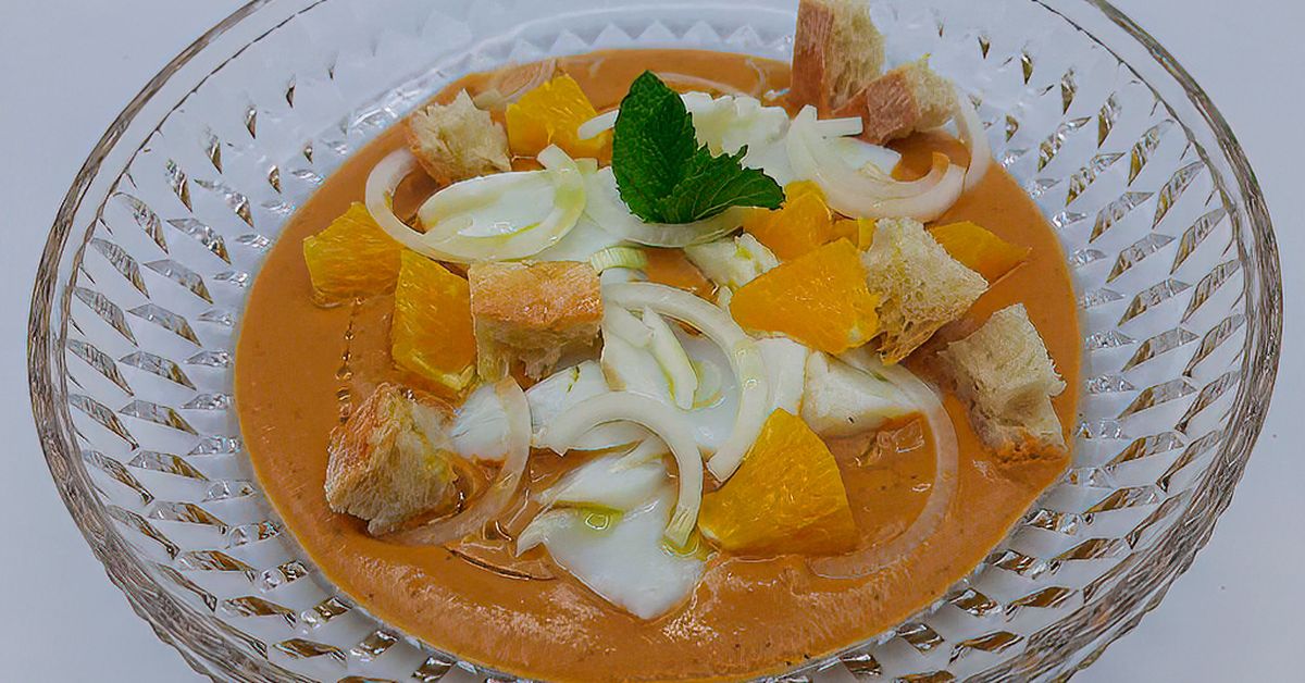 Gazpacho de aceitunas con bacalao, receta fresca en "Cómetelo" de Canal Sur