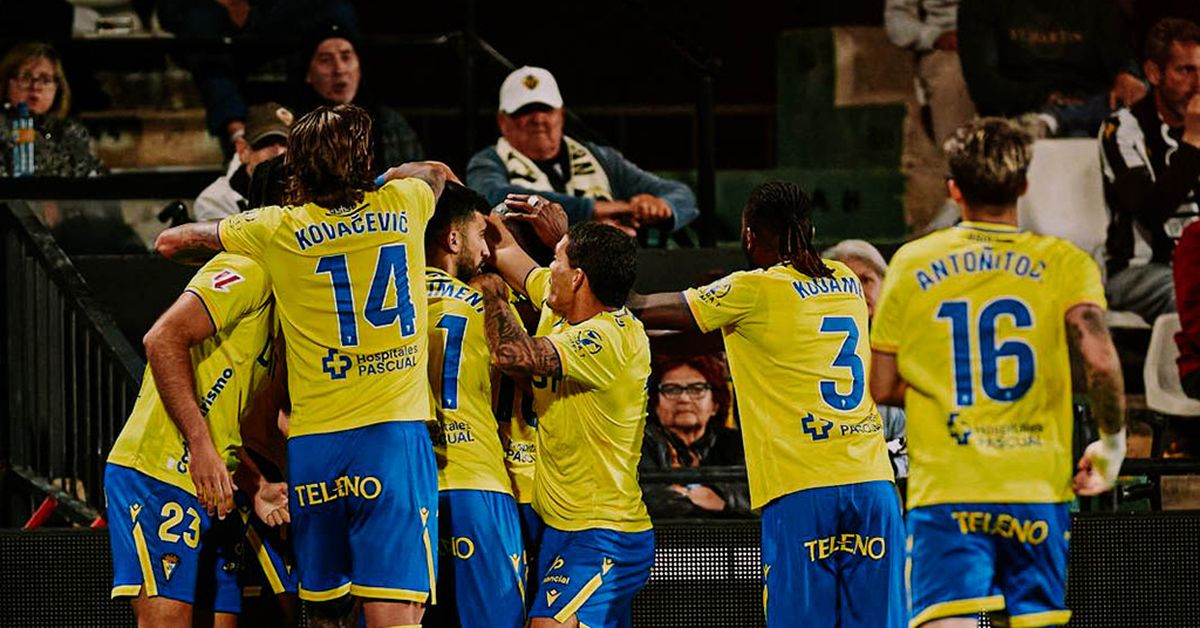 El Cádiz rescata un punto de oro ante el Castellón