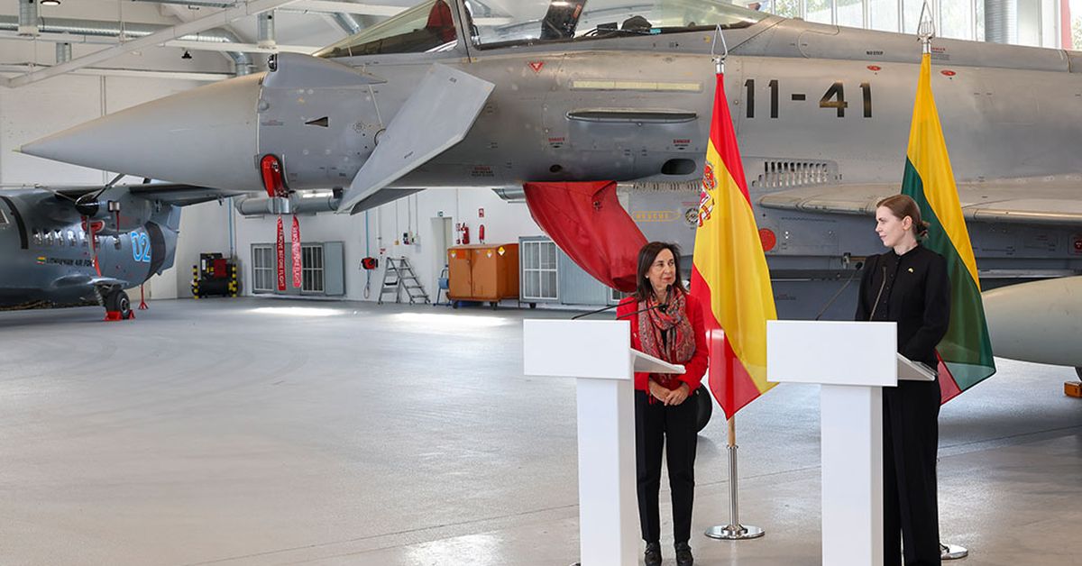 El avión de la ministra Robles sufre un intento de sabotaje del GPS ...
