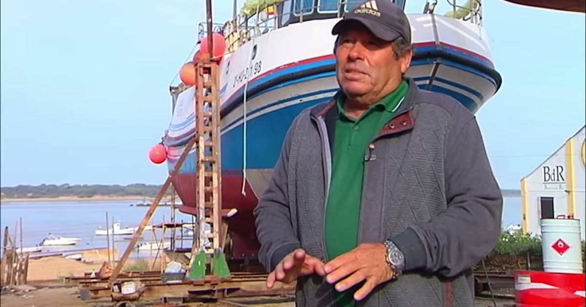Los paros biológicos de la pesca aumentan la actividad en los astilleros