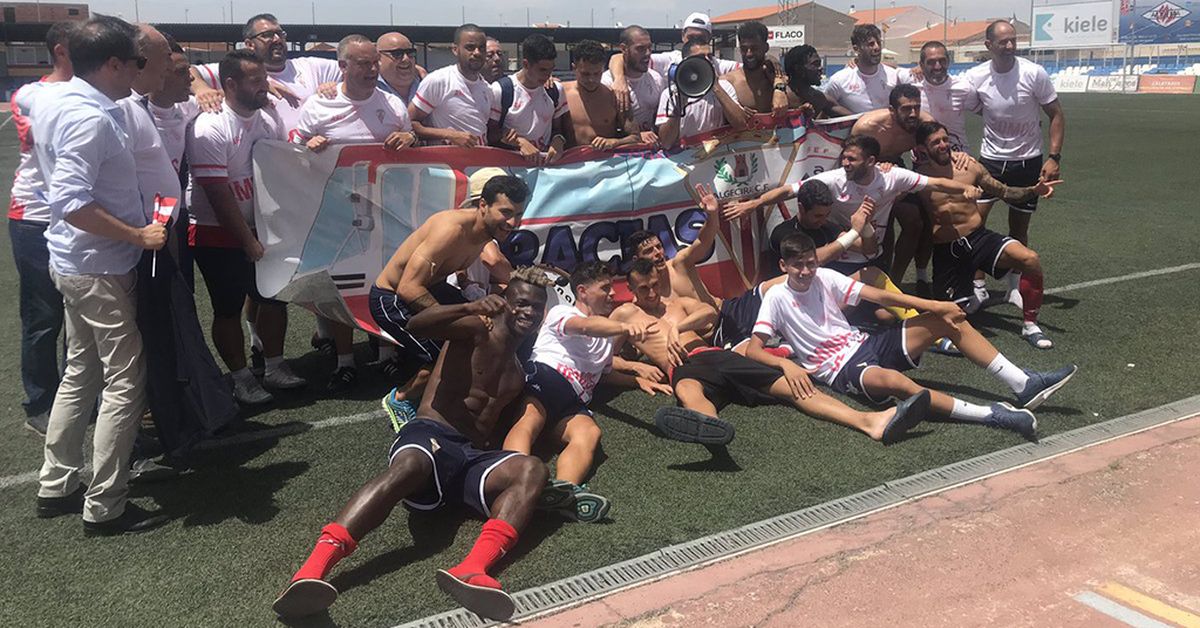 El Algeciras y el filial del Cádiz celebran el ascenso a Segunda B