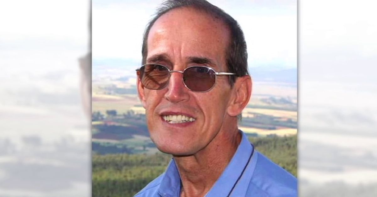 El cadáver del misionero cordobés asesinado en África llega a España