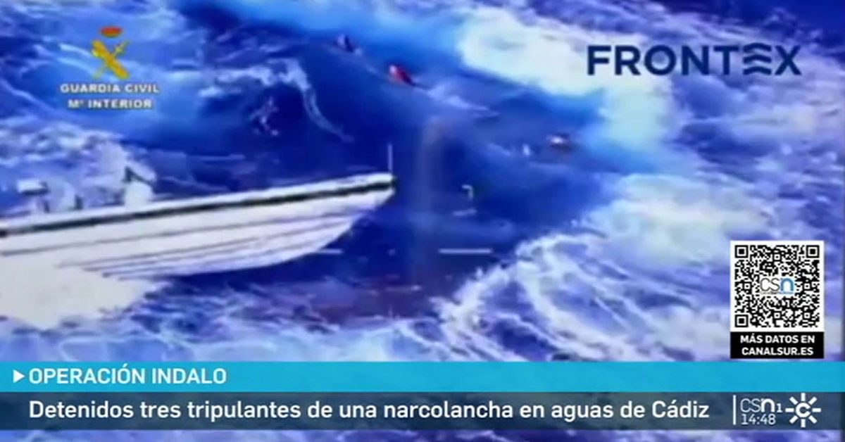 Detenidos los ocupantes de una embarcación que huía de la Guardia Civil ...