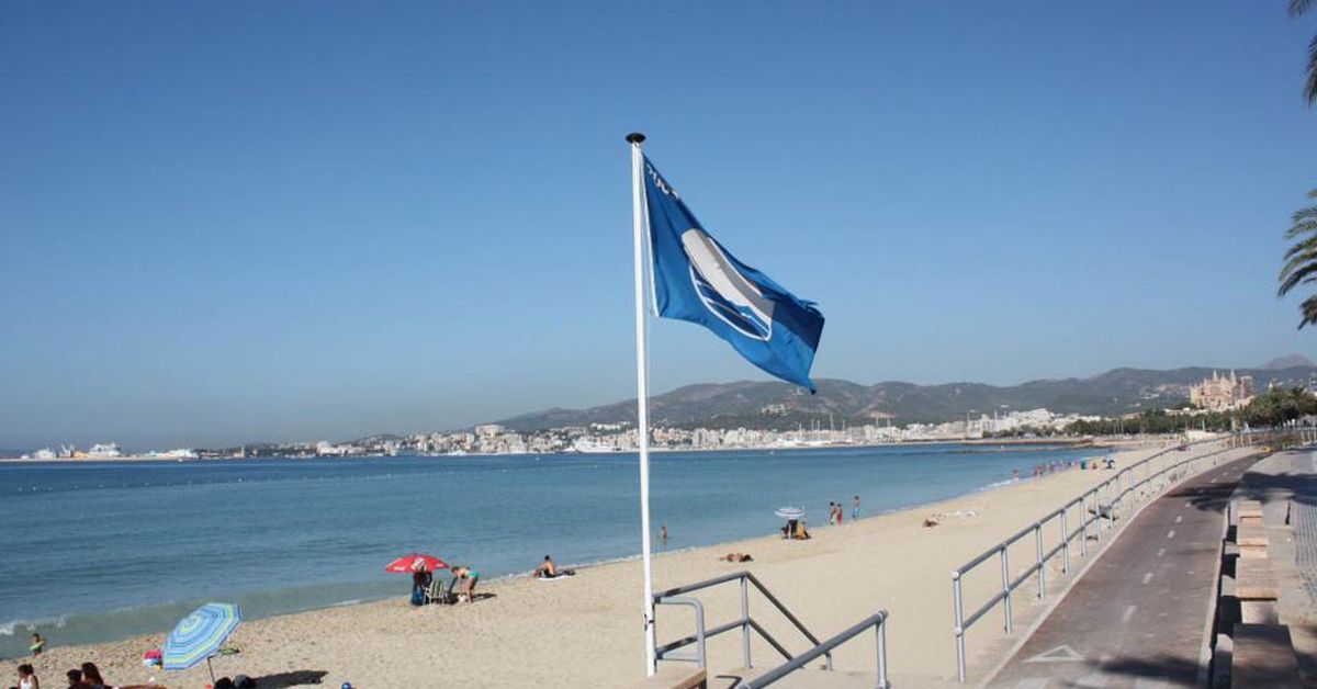 Estrategia de recuperación de banderas azules para las playas andaluzas