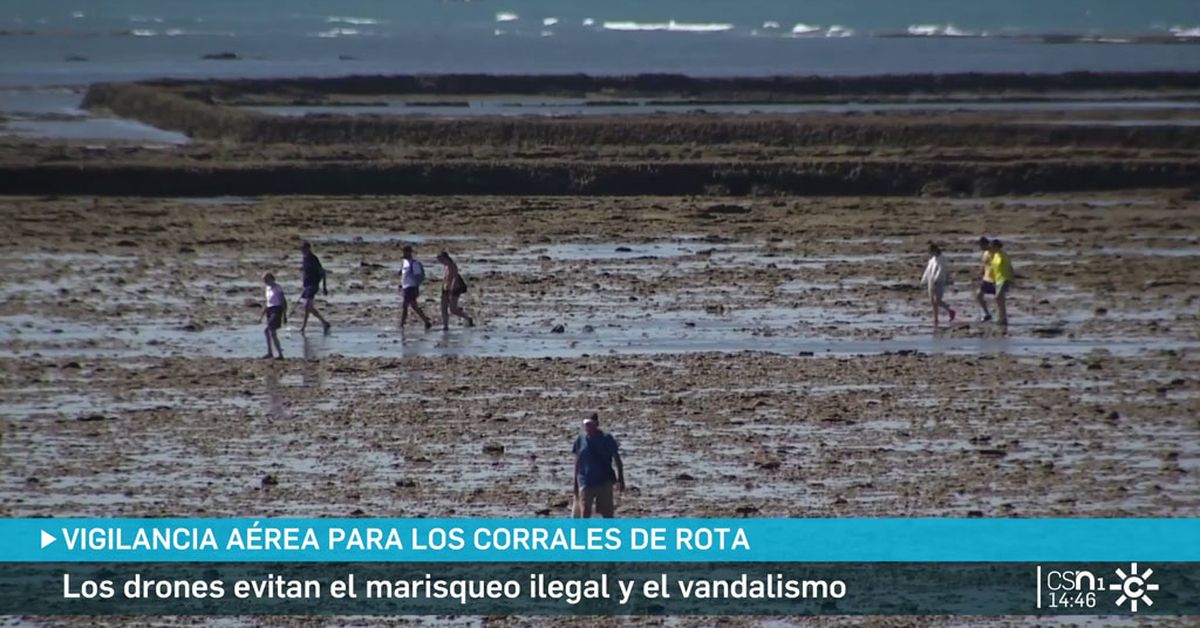 Dron con megafonía en Rota contra el marisqueo ilegal
